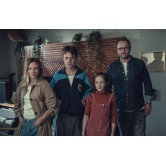 Netflix announces the main cast of Hold Tight, the second Polish series ...